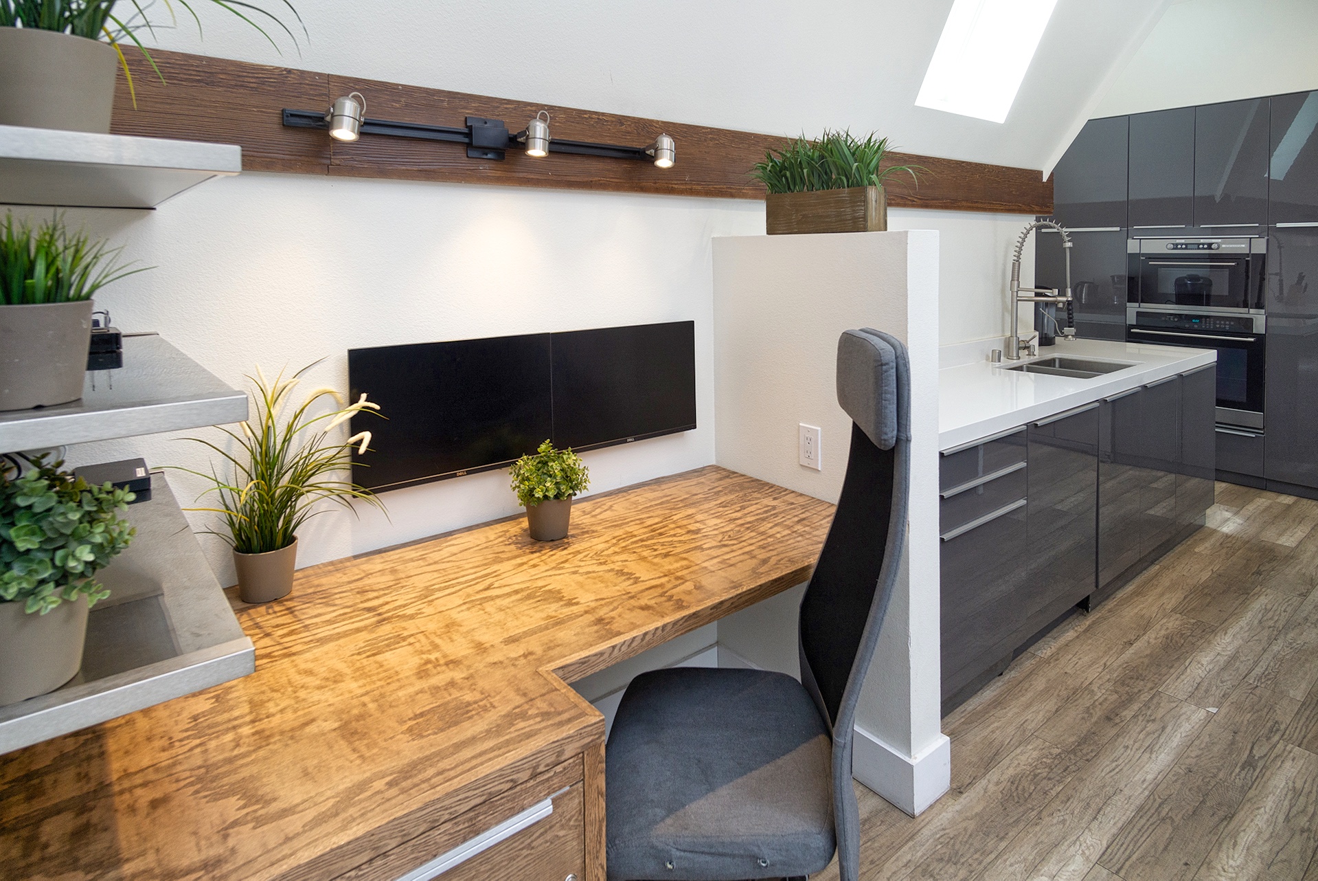 Add a home office to your vacation rental property - Rocky Point